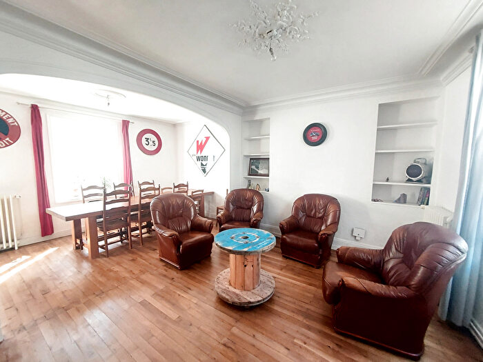 Maison à louer - Bourgueil - 4 pièces - 3 chambres