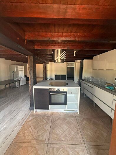 Maison 4 pièces à Ouest, Gex, à louer