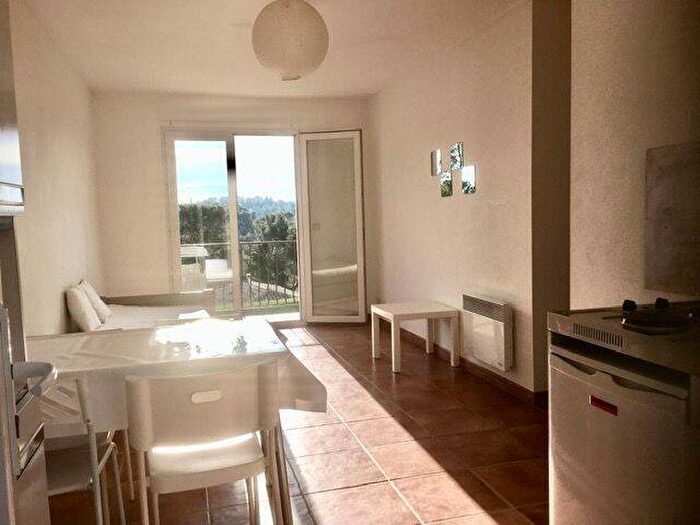 Camplanier, Nîmes - Appartement 2 pièces à louer