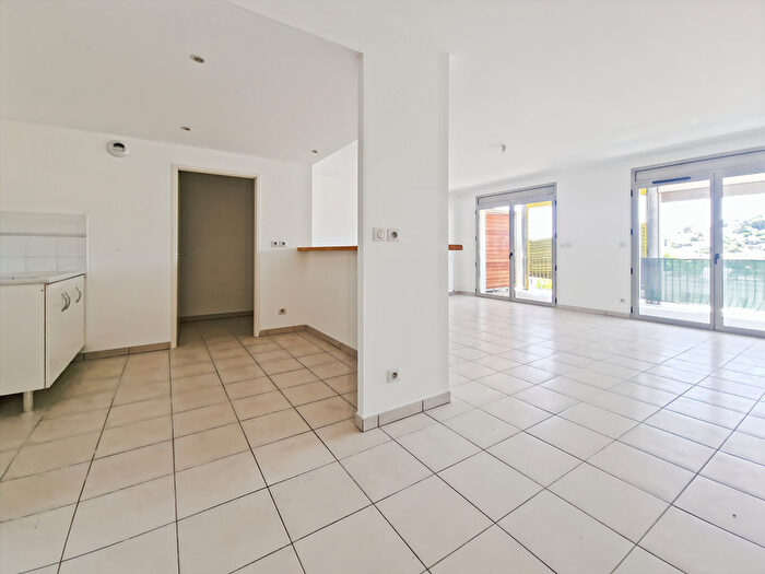 Marseille 15ème, Saint-Antoine : Appartement 4 pièces à louer