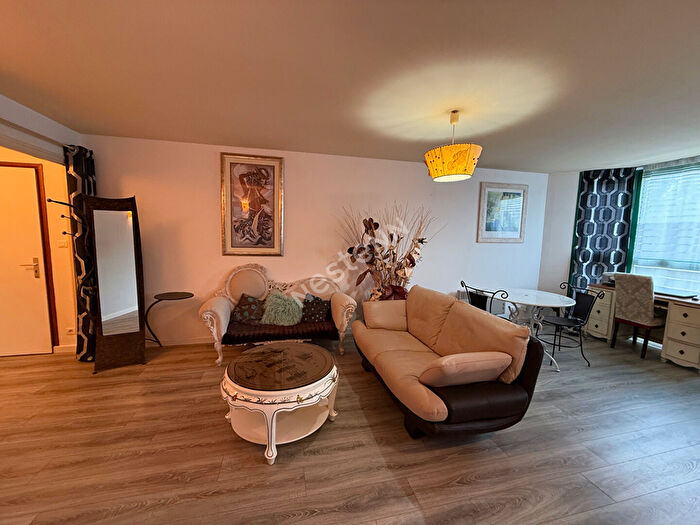 Appartement à vendre - Ploërmel - 3 pièces - 2 chambres