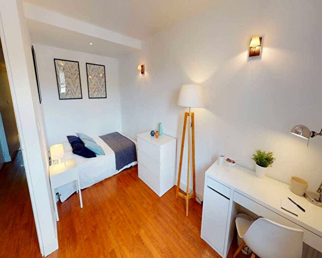 Appartement à louer - Amidonniers, Toulouse - 5 pièces - 5 chambres