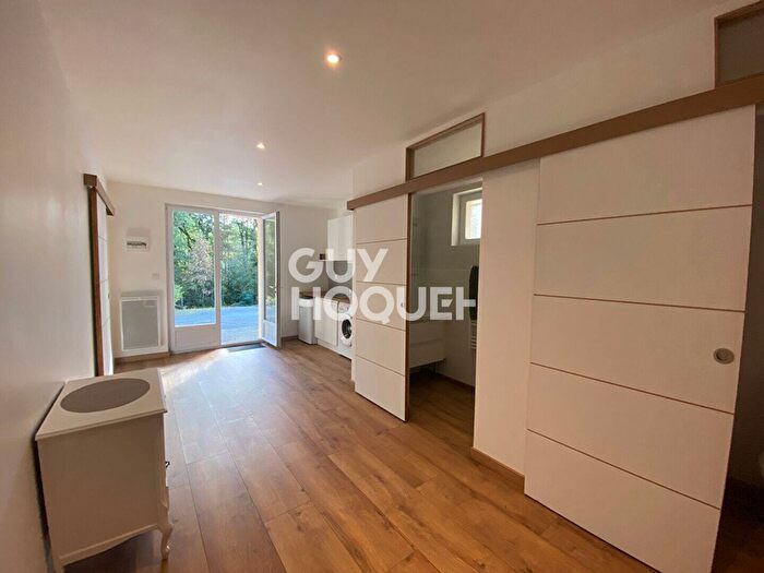 Maison 2 pièces à Pissotte, à louer