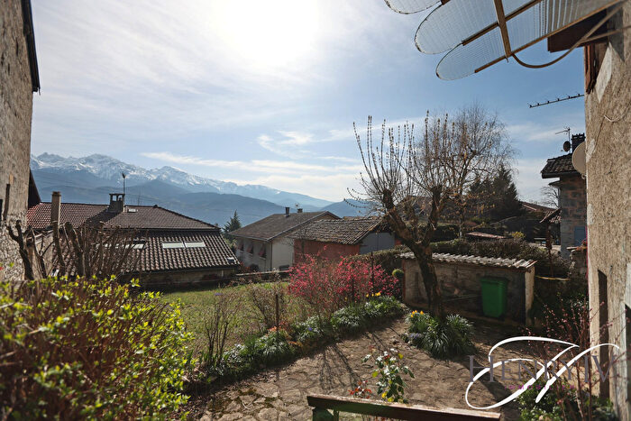 Maison à vendre - Saint-Ismier - 7 pièces - 5 chambres