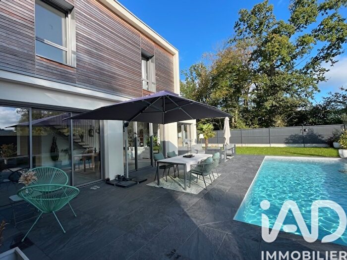 Maison à vendre - Léhon - 5 pièces - 3 chambres