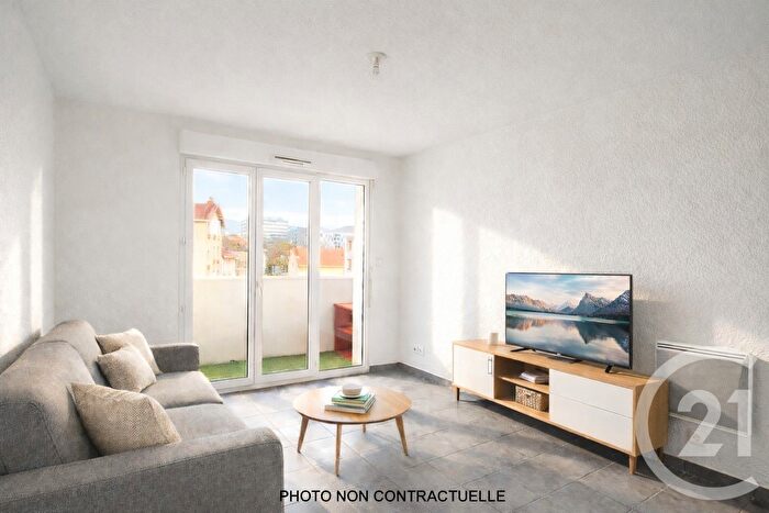 Appartement à louer - Clermont-Ferrand, Oradou - 2 pièces - 1 chambre