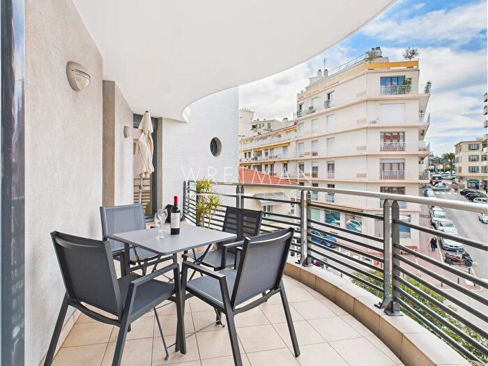 Appartement à vendre - Antibes, Coeur de ville - 2 pièces - 1 chambre