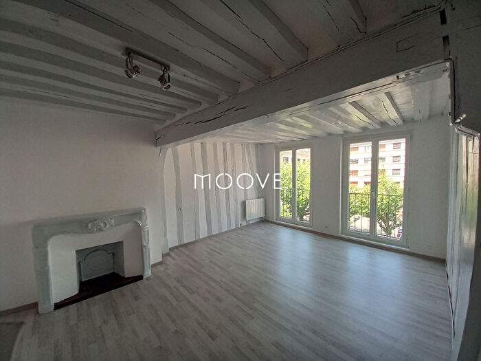 Appartement à louer - Rouen, Vieux Marché, Cathédrale - 1 pièce