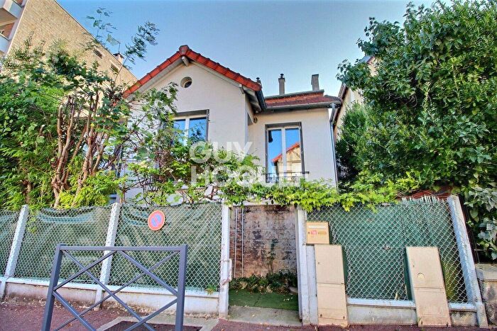 Maison à louer - Père Komitas, Chaville - 3 pièces - 2 chambres