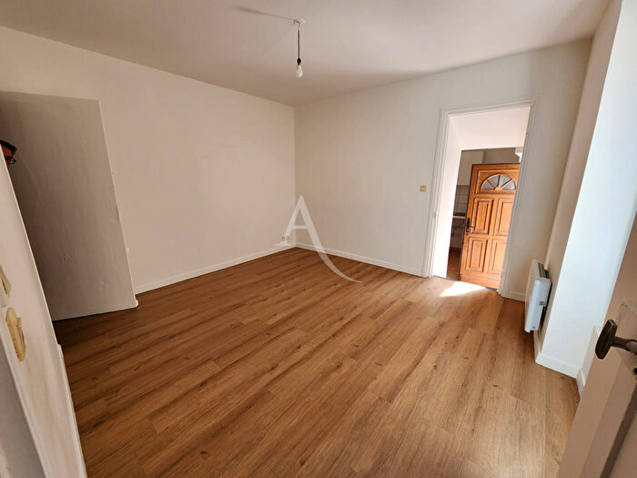 Appartement à vendre - Montgeron, Centre-ville, Gare - 2 pièces - 1 chambre