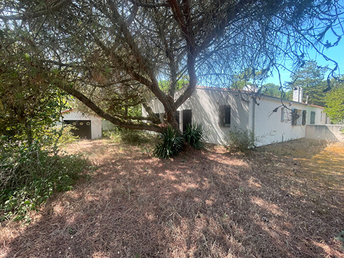 Maison 5 pièces à Saint-Georges-d'Oléron, Domino, Chaucre, Epinouses, Grand Cluseau, Coquettes, à vendre