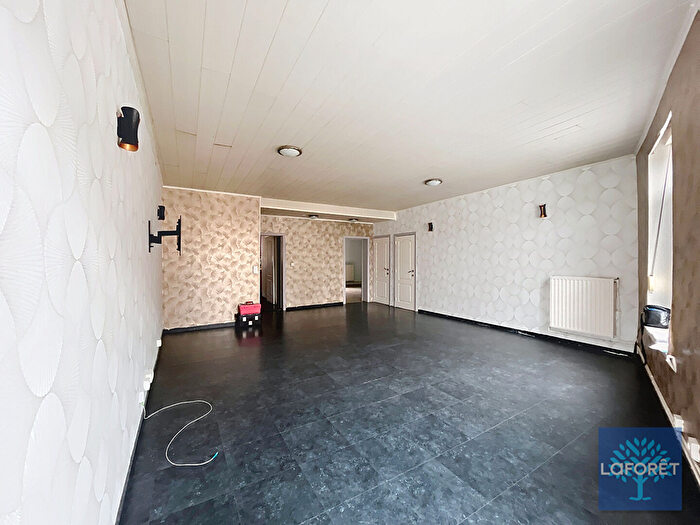 Appartement à vendre - Jeumont - 5 pièces - 2 chambres