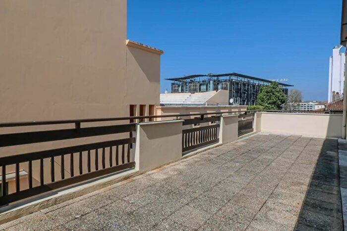 Appartement à vendre - Dax, Centre-ville, Saint-Vincent - 3 pièces - 2 chambres