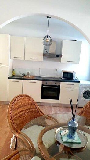 Appartement 1 pièce à Camplanier, Nîmes, à louer