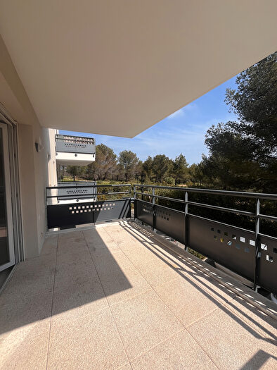 Appartement à louer - Martigues, Croix-Sainte, Mas de Pouane, Saint-Jean - 3 pièces - 2 chambres