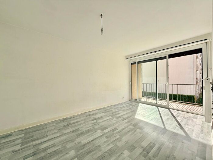 Appartement 2 pièces à Dijon, Bourroches, à vendre
