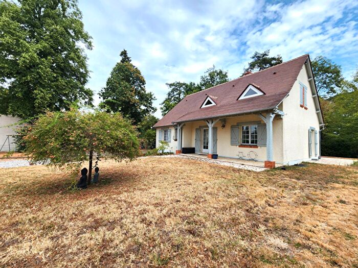 Châteauneuf-sur-Loire : Maison 5 pièces à vendre