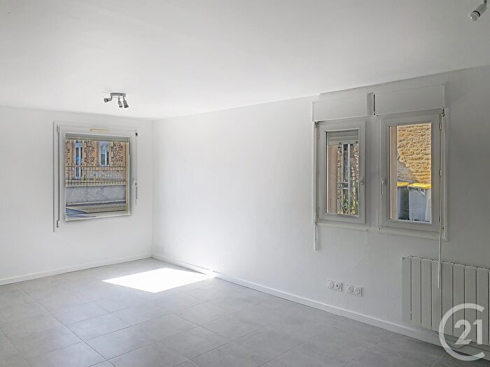 Appartement à louer - Dinan - 1 pièce