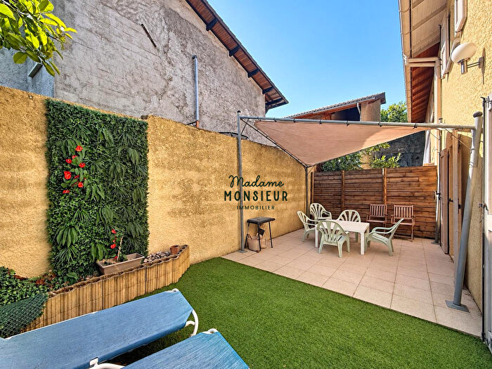 Maison 5 pièces à Saint-Savin, à vendre