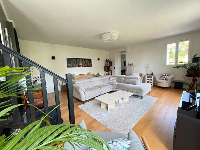 Maison à vendre - Parmain - 7 pièces - 4 chambres