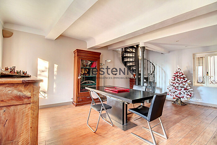 Maison à vendre - Vitrolles - 5 pièces - 4 chambres