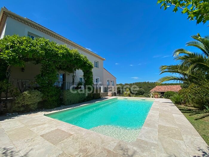 Maison 6 pièces à vendre à Saint-Maximin