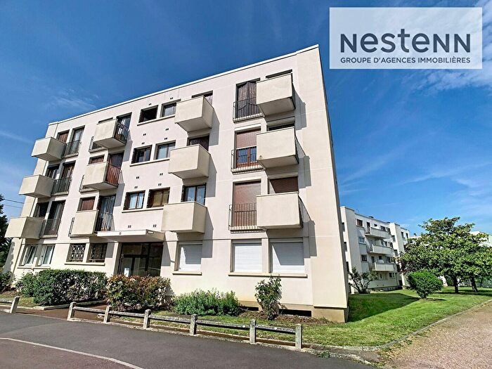 Ouest, Beaumont-sur-Oise - Appartement 4 pièces à louer