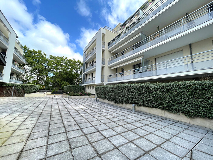 Appartement à vendre - Saint-Cyr-lécole, Centre-ville - 3 pièces - 2 chambres