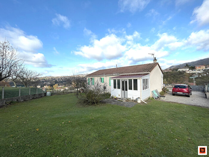 Maison à vendre - Thiers - 4 pièces - 3 chambres