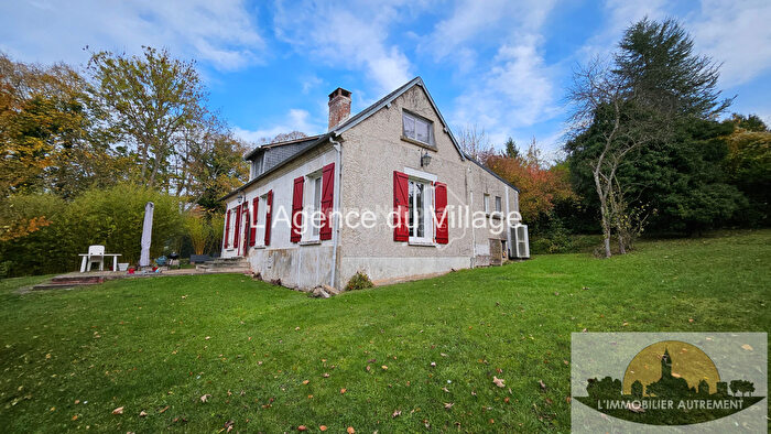 Maison à vendre - Fresneaux-Montchevreuil - 8 pièces - 3 chambres