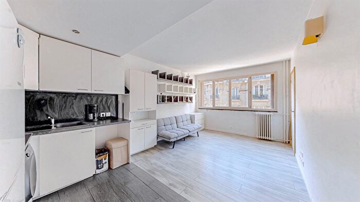 Appartement à vendre - Paris e , La Villette, Porte de Pantin - 3 pièces - 2 chambres