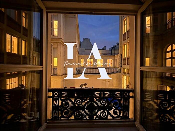 Appartement à vendre - Paris e , Porte Saint-Martin, Paradis - 3 pièces - 2 chambres