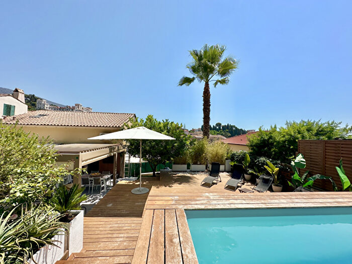 Maison à vendre - Menton, Hôtel de Ville, Vieille Ville, Musée, Madone, Carnolès - 3 pièces - 2 chambres