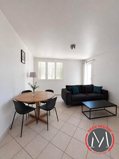 Bron, Rebufer : Appartement 3 pièces à vendre