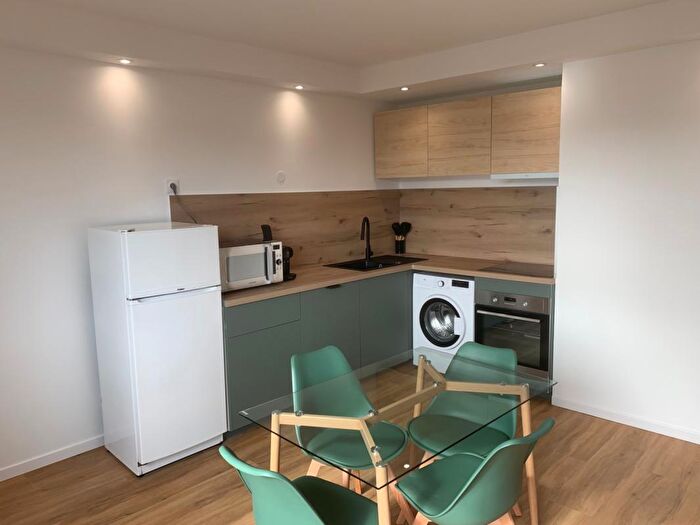 Appartement 2 pièces à louer à Grenoble, Eaux-Claires, Mistral
