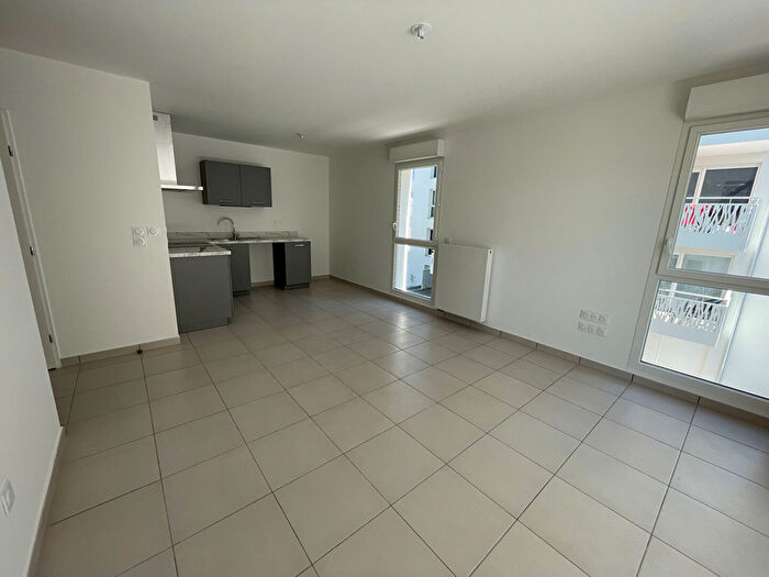 Appartement à louer - Clermont-Ferrand, Oradou - 3 pièces - 2 chambres