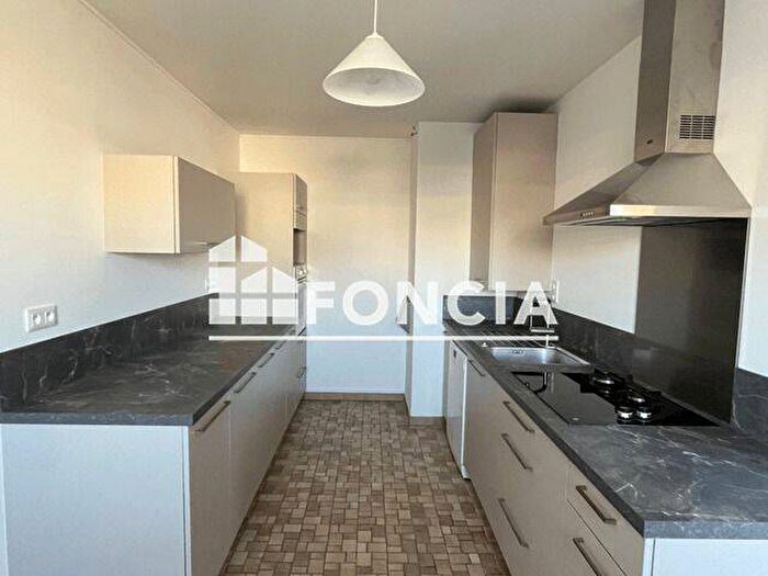 Quartier du Centre, Le Mans : Appartement 5 pièces à louer