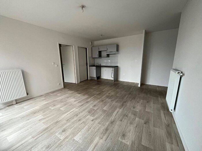 Appartement à louer - Patton Nord Est, Melun - 3 pièces - 2 chambres