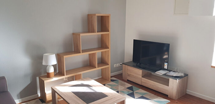 Appartement à louer - Quartiers Centre, Thabor, Oberthür - 2 pièces - 1 chambre