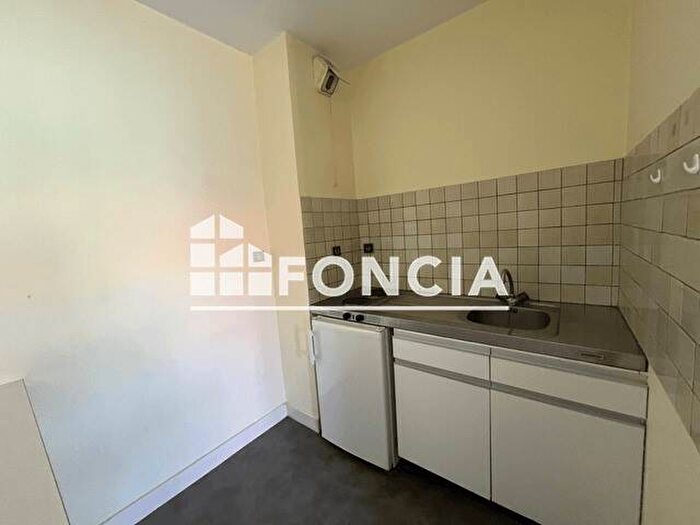 Appartement à louer - École Paul Bert-Lycée Bernard Palissy, Agen - 1 pièce