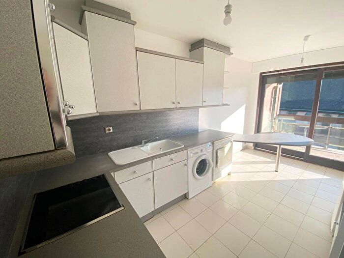 Appartement à louer - Nord Est, Saint-Julien-en-Genevois - 4 pièces - 3 chambres