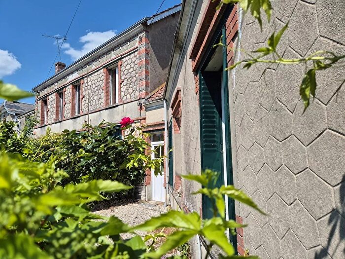 Maison à vendre - Beaune-la-Rolande - 6 pièces - 4 chambres