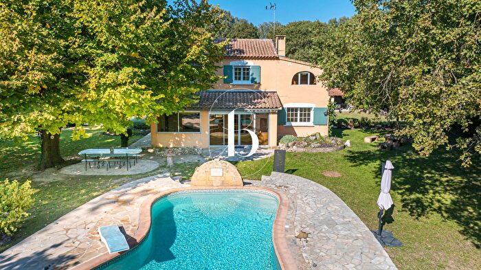 Maison à vendre - Uzès - 5 pièces - 3 chambres