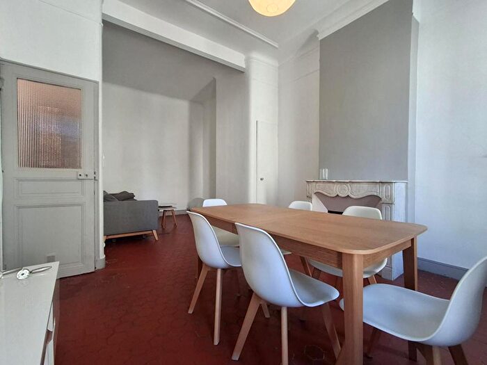 Appartement à louer - Marseille e , Baille - 2 pièces - 1 chambre