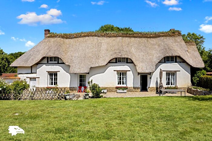 Maison 7 pièces à Sainte-Barbe-sur-Gaillon, à vendre