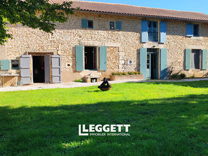 Maison à vendre - Chaunay - 7 pièces - 4 chambres