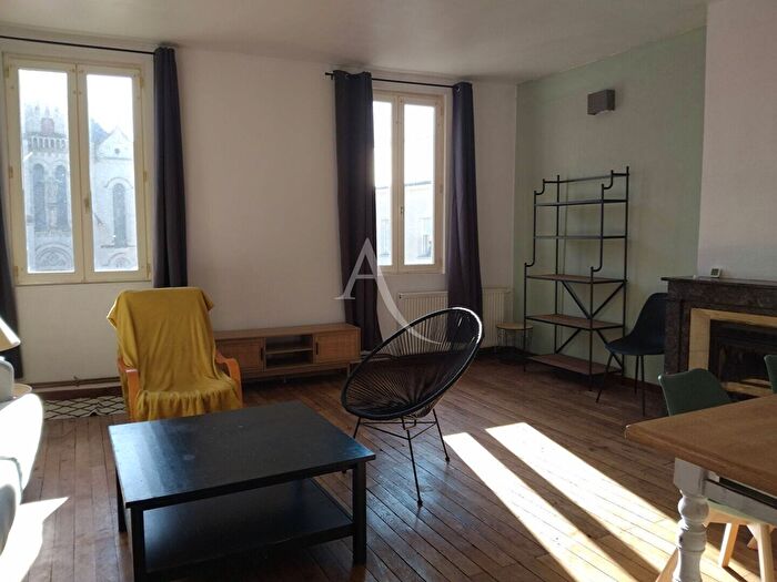 Appartement à louer - Passavant-sur-Layon - 4 pièces - 3 chambres