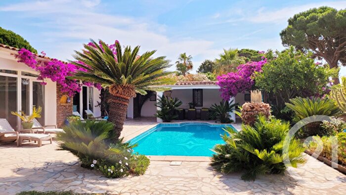 Maison à vendre - Sainte-Maxime, Saquèdes, Quilladou, Garonnette, Golfe - 8 pièces - 6 chambres