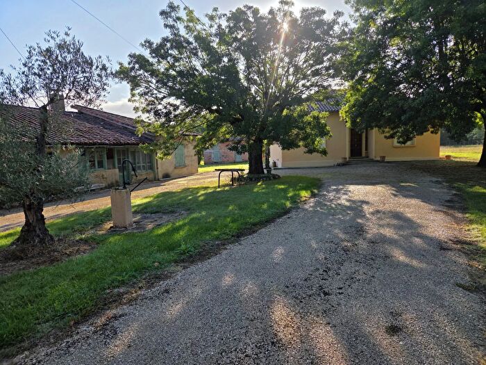 Maison à vendre - Caussade - 3 pièces - 2 chambres