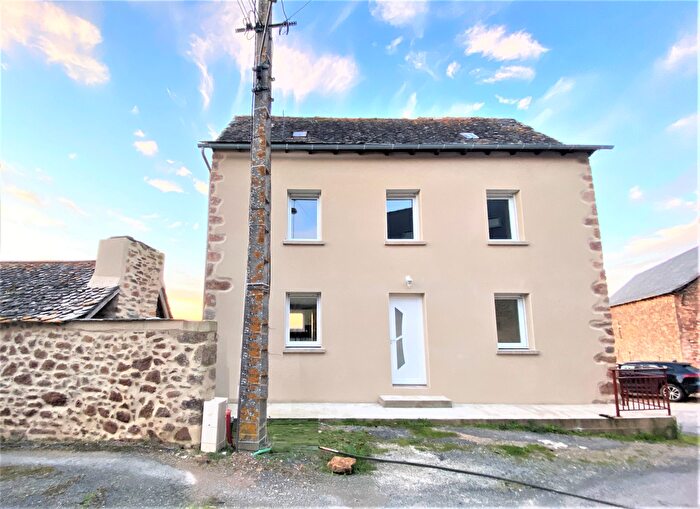 Maison 4 pièces à louer à Rignac